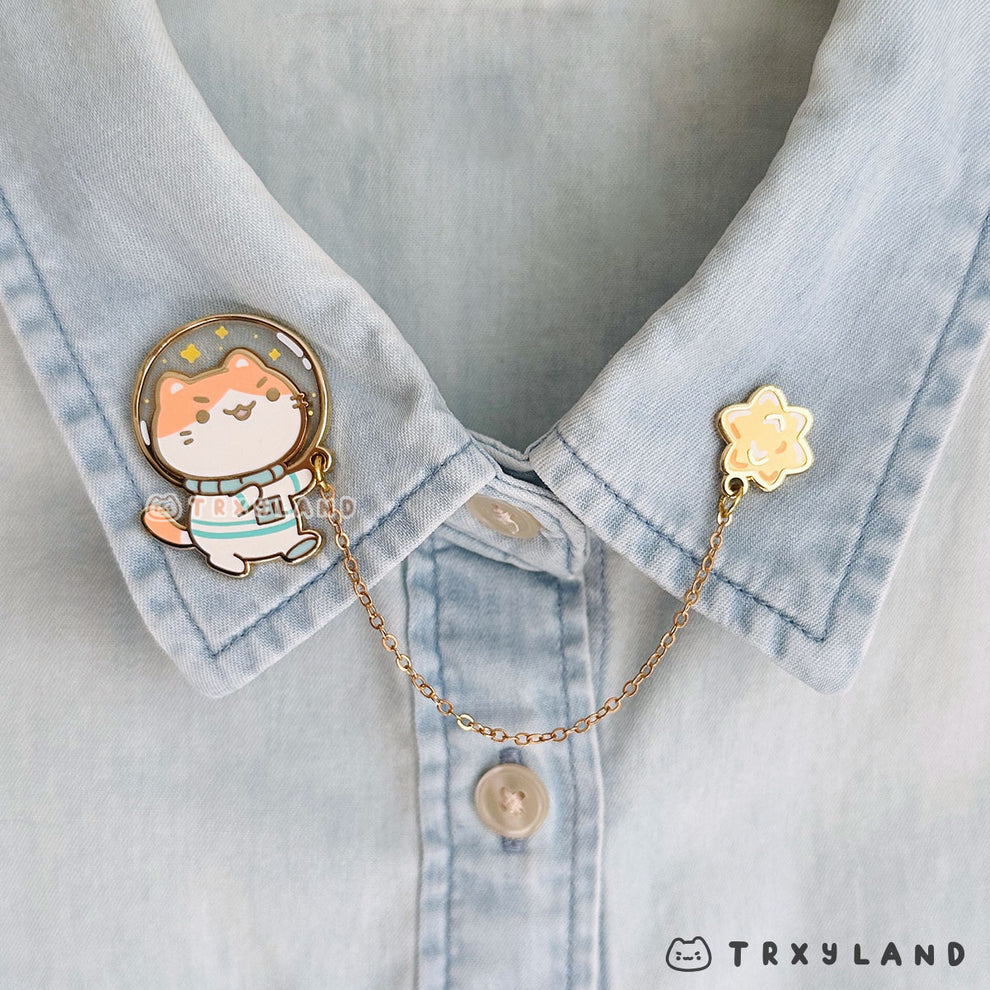 Astro Kitty Chain-link Enamel Pin / Astro Kitty Series - TRXYLAND